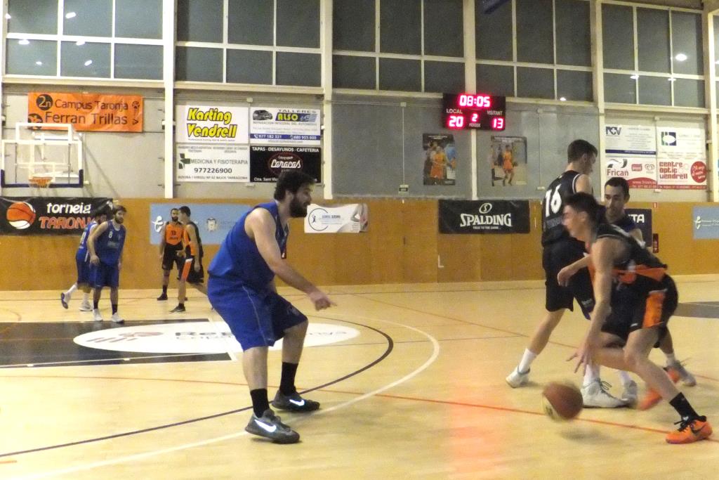 L'AB Vendrell voreja la prefecció i suma la victòria davant el líder