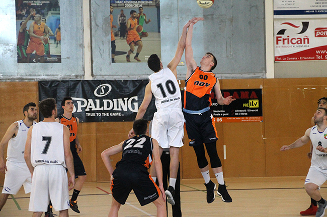 L'AB Vendrell suma una victòria necessària i fa un pas més cap a la ...